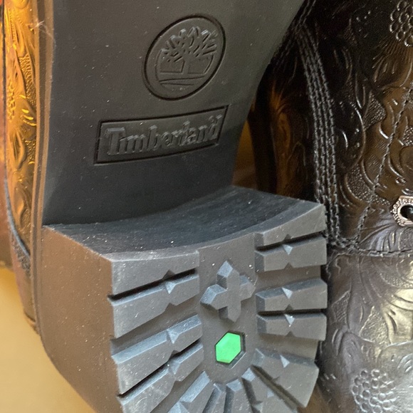 Timberland | Shoes | Timberland Black Beautiful Textured Print Leather ...